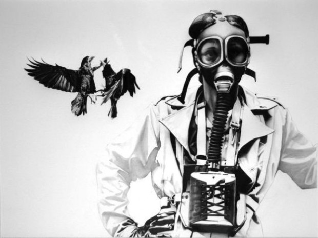 Eavesdropping.Quiet Lunch